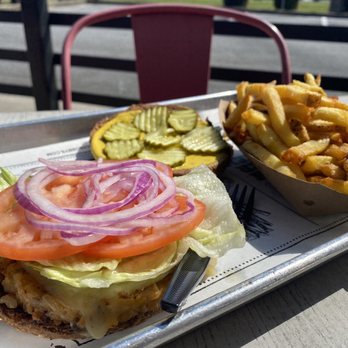 CHEESEBURGER BOBBY’S - Updated December 2025 - 108 Photos & 222 Reviews ...