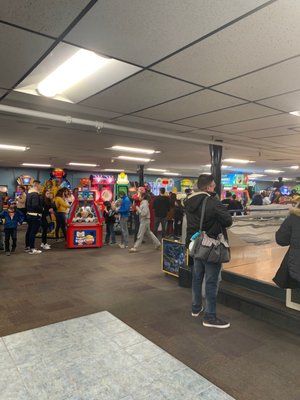 FUN WORLD - 85 Photos & 68 Reviews - 200 Daniel Webster Hwy, Nashua, NH ...