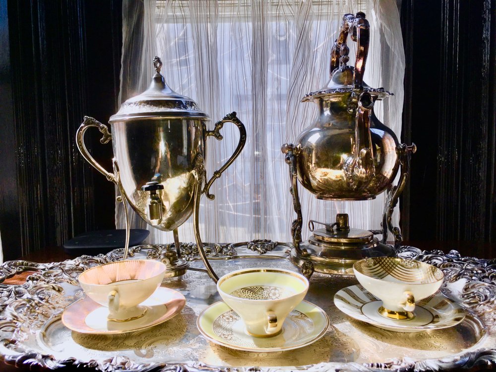 AARON HOUSE OF NIAGARA FALLS - Updated December 2025 - 24 Photos - 411 ...