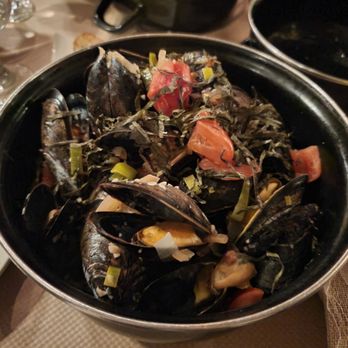 COCO - Updated September 2024 - 555 Photos & 393 Reviews - 888 Main St ...