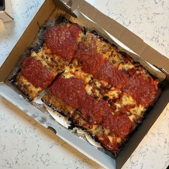 BLUE SQUARE PIZZA - Updated December 2025 - 14 Reviews - 309 Main St ...