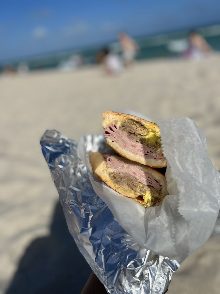 PLAYA CAFE - Updated December 2025 - 501 Photos & 621 Reviews - 1515 ...