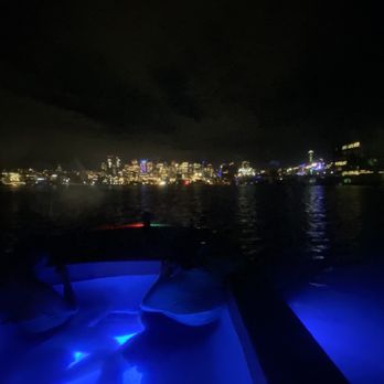 HOT TUB BOATS - Updated April 2025 - 195 Photos & 160 Reviews - 2520 Westlake Ave N, Seattle ...