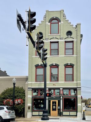 CHAPTER BOOK LOUNGE - Updated December 2025 - 79 Photos & 38 Reviews ...