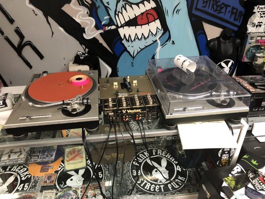 FUNK FREAKS RECORDS - 23 Photos & 11 Reviews - 1570 E Edinger Ave ...