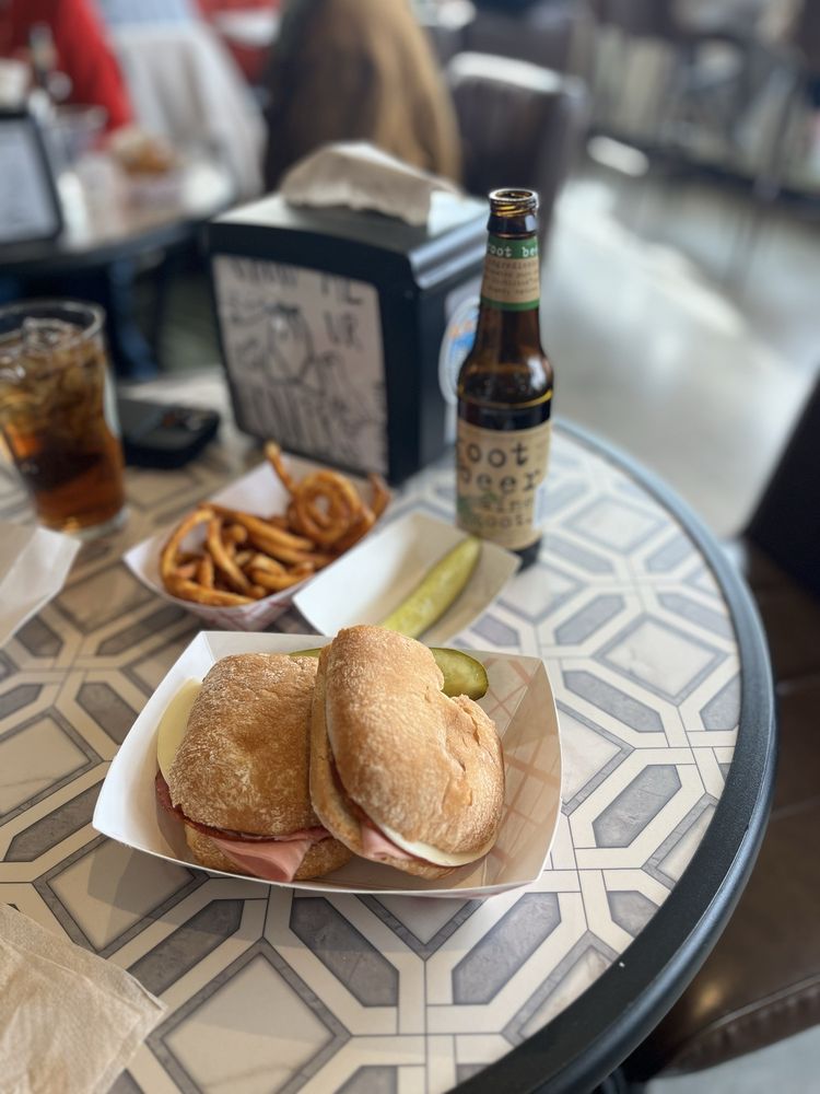 THE GOOSE SANDIES & BAR - Updated July 2025 - 91 Photos & 51 Reviews ...