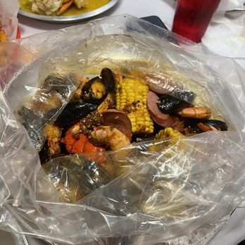 JUICY TAILS - ROGERS - Updated January 2026 - 50 Photos & 93 Reviews ...