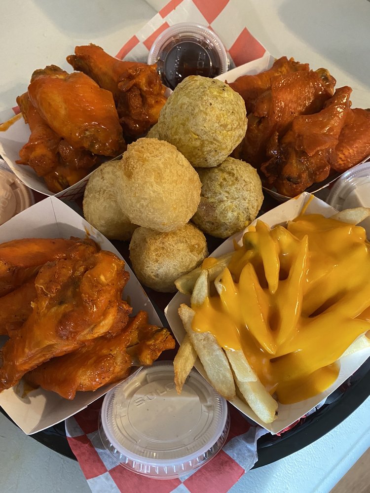 MISSION MOFONGO & MAS - Updated February 2025 - 29 Photos - 1430 Derry ...