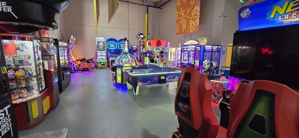 CHARLIE SAFARI - Updated December 2025 - 53 Photos - 3610 S Pine St ...