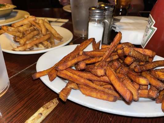 SKINFLINTS - 262 Photos & 361 Reviews - Burgers - 7902 5th Ave ...