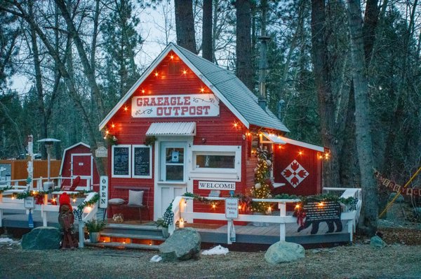 GRAEAGLE OUTPOST - Updated October 2025 - 49 Photos & 36 Reviews - 11 ...