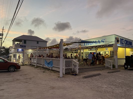 THOMAS DONUT & SNACK SHOP - Updated June 2024 - 563 Photos & 858 ...