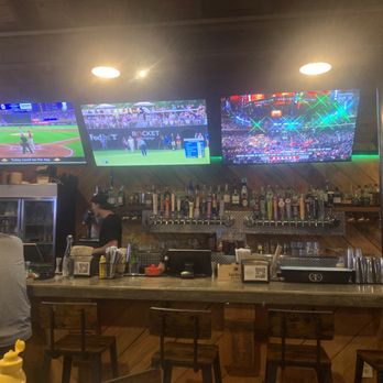 STONE HOUSE TAP - Updated December 2025 - 28 Photos & 25 Reviews ...