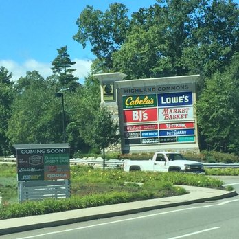 HIGHLAND COMMONS - Updated December 2025 - 20 Photos - 212 Coolidge St ...