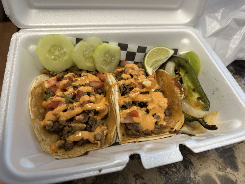 TRES JEFE’Z - Updated December 2025 - 32 Photos & 20 Reviews - 1030 ...