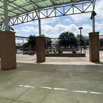 AMC GULF POINTE 30 - Updated December 2025 - 188 Photos & 259 Reviews ...