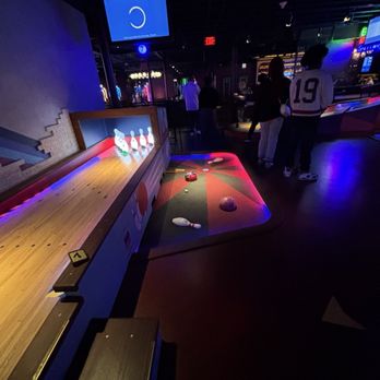 PUTTSHACK - ADDISON - Updated March 2025 - 312 Photos & 156 Reviews ...