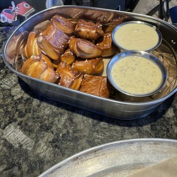 TOPGOLF - Updated June 2025 - 218 Photos & 165 Reviews - 5820 Rockside ...