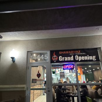 SHAWARMAZ - Updated November 2024 - 150 Photos & 72 Reviews - 14445 ...