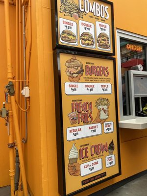 HEAVY HANDED - Updated July 2024 - 715 Photos & 461 Reviews - 2912 Main ...