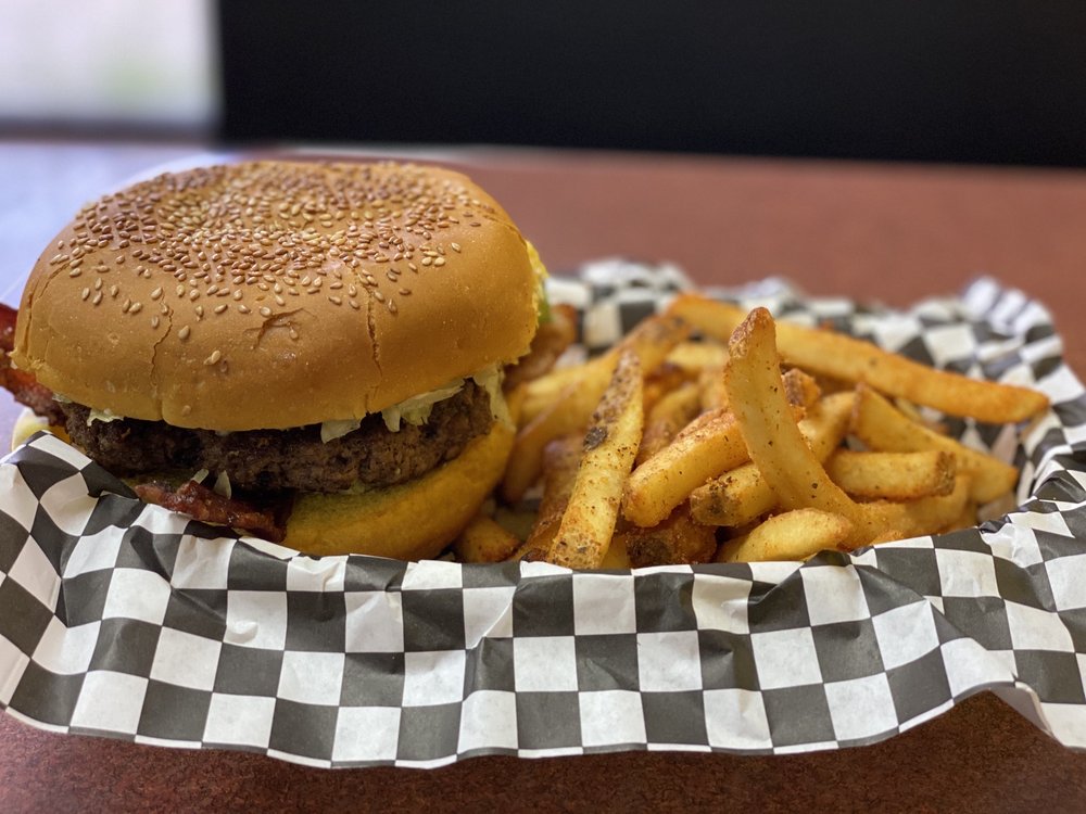 HIPPO BURGERS - Updated August 2024 - 364 Photos & 589 Reviews - 631 ...