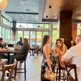 CHEF GEOFF’S WEST END - Updated August 2025 - 638 Photos & 629 Reviews ...