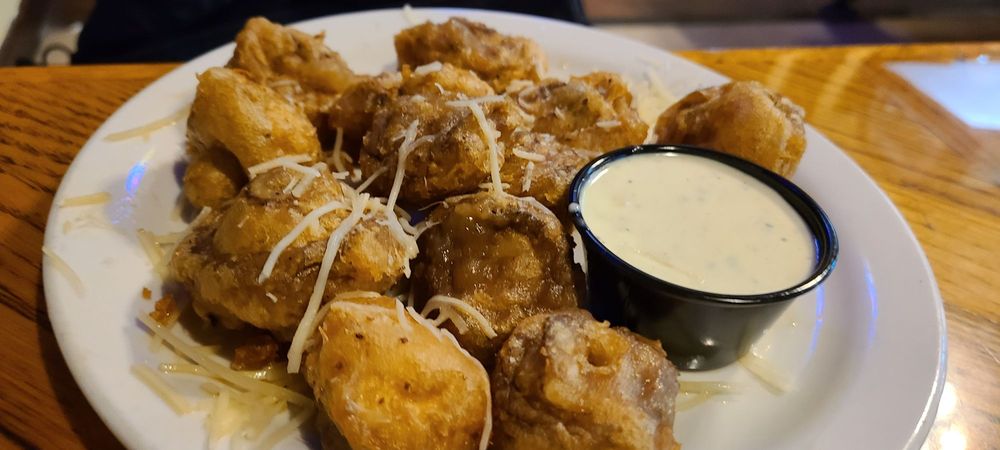 HATCH COVER - Updated October 2025 - 84 Photos & 166 Reviews - 252 E ...