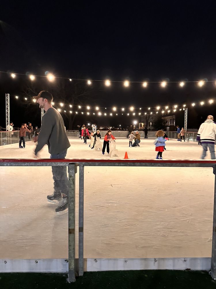 DOMINION LIBERTY ICE PAVILION - Updated October 2025 - Colonial Pkwy ...