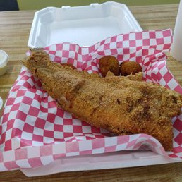 CATFISH BASKET - Updated January 2026 - 76 Photos & 132 Reviews - 4950 ...