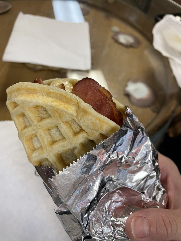 WILDWOOD WAFFLES - Updated December 2025 - 8812 N Harborview Dr, Gig ...