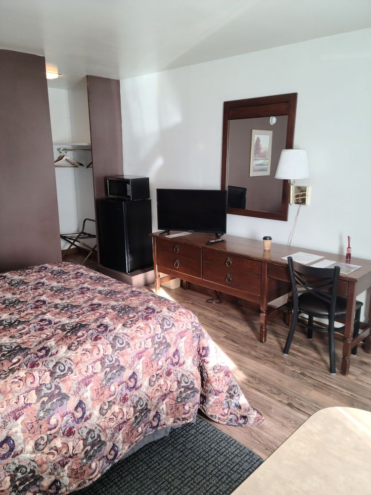 JOHN DAY MOTEL - Updated September 2024 - 12 Photos & 19 Reviews - 250 ...