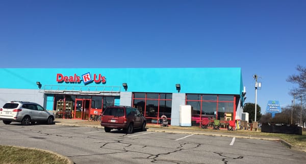 DEALS R US - Updated October 2025 - 14 Reviews - 629 Newtown Rd ...