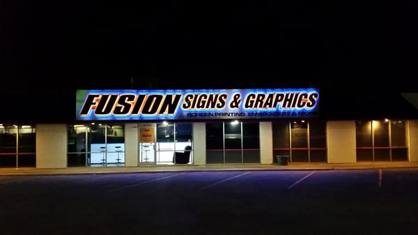 FUSION SIGNS & GRAPHICS - Updated August 2025 - 31 Photos & 11 Reviews ...