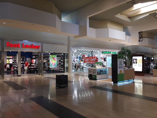 LANSING MALL - 37 Photos & 12 Reviews - 5330 W Saginaw Hwy, Lansing, MI ...