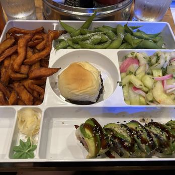 THE COWFISH SUSHI BURGER BAR - Updated August 2024 - 2411 Photos & 2009 ...
