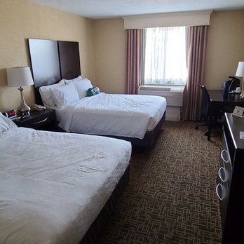 HOLIDAY INN EXPRESS PHILADELPHIA - PENNS LANDING - Updated December ...