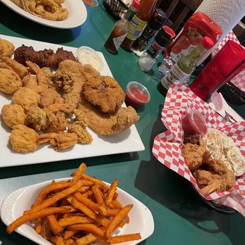 WINTZELL’S OYSTER HOUSE - Updated November 2024 - 443 Photos & 424 ...