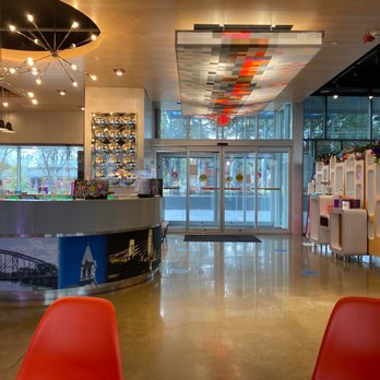 ALOFT WACO DOWNTOWN - Updated July 2025 - 98 Photos & 27 Reviews - 900 ...