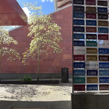 BELLEVUE LIBRARY - Updated December 2025 - 119 Photos & 127 Reviews ...