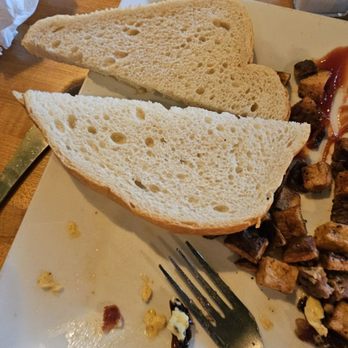 COMMONWEALTH - Updated April 2025 - 804 Photos & 1200 Reviews - 1022 ...