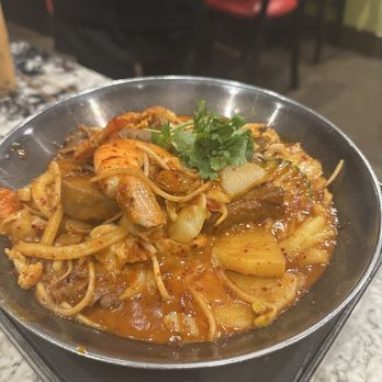 J POT MINI HOT POT & BAR - Updated March 2025 - 1458 Photos & 825 ...