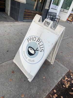 PHO PLUS - Updated September 2025 - 139 Photos & 174 Reviews - 68 W Ctr ...