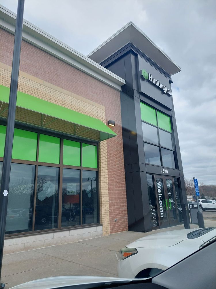 HUNTINGTON BANK - 7530 142nd St W, Apple Valley, Minnesota - Banks ...
