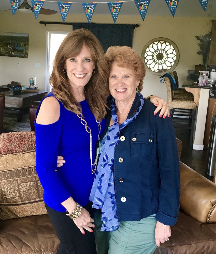 JULIE’S HAIR-DOS - 73 Photos - 936 E Mission Rd, Fallbrook, California ...