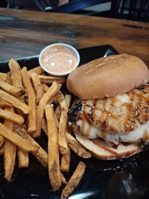 TAVS - Updated January 2026 - 106 E Main St, Ravenna, Ohio - Bars ...