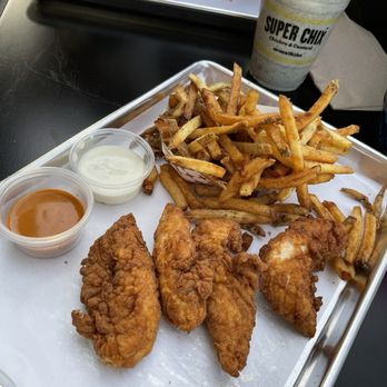 SUPER CHIX - Updated July 2025 - 15 Photos & 19 Reviews - 19151 SE Mill ...
