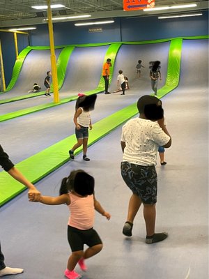 JUMPING WORLD - SW HOUSTON - Updated October 2025 - 62 Photos & 64 ...