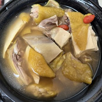 CHELI - Updated June 2025 - 2109 Photos & 442 Reviews - 19 St Marks Pl ...