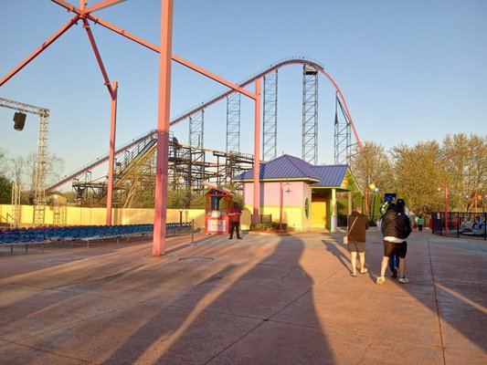 SIX FLAGS NEW ENGLAND - Updated May 2025 - 598 Photos & 771 Reviews ...