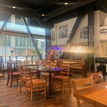 LUDI’S RESTAURANT & LOUNGE - Updated July 2024 - 692 Photos & 287 ...